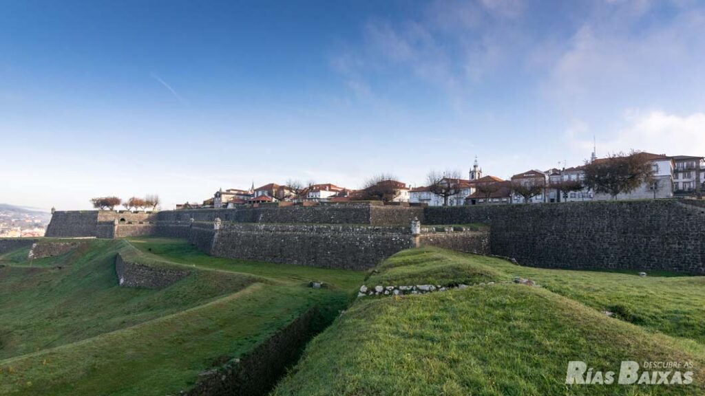 Fortaleza de Valença - descubreasriasbaixas.com